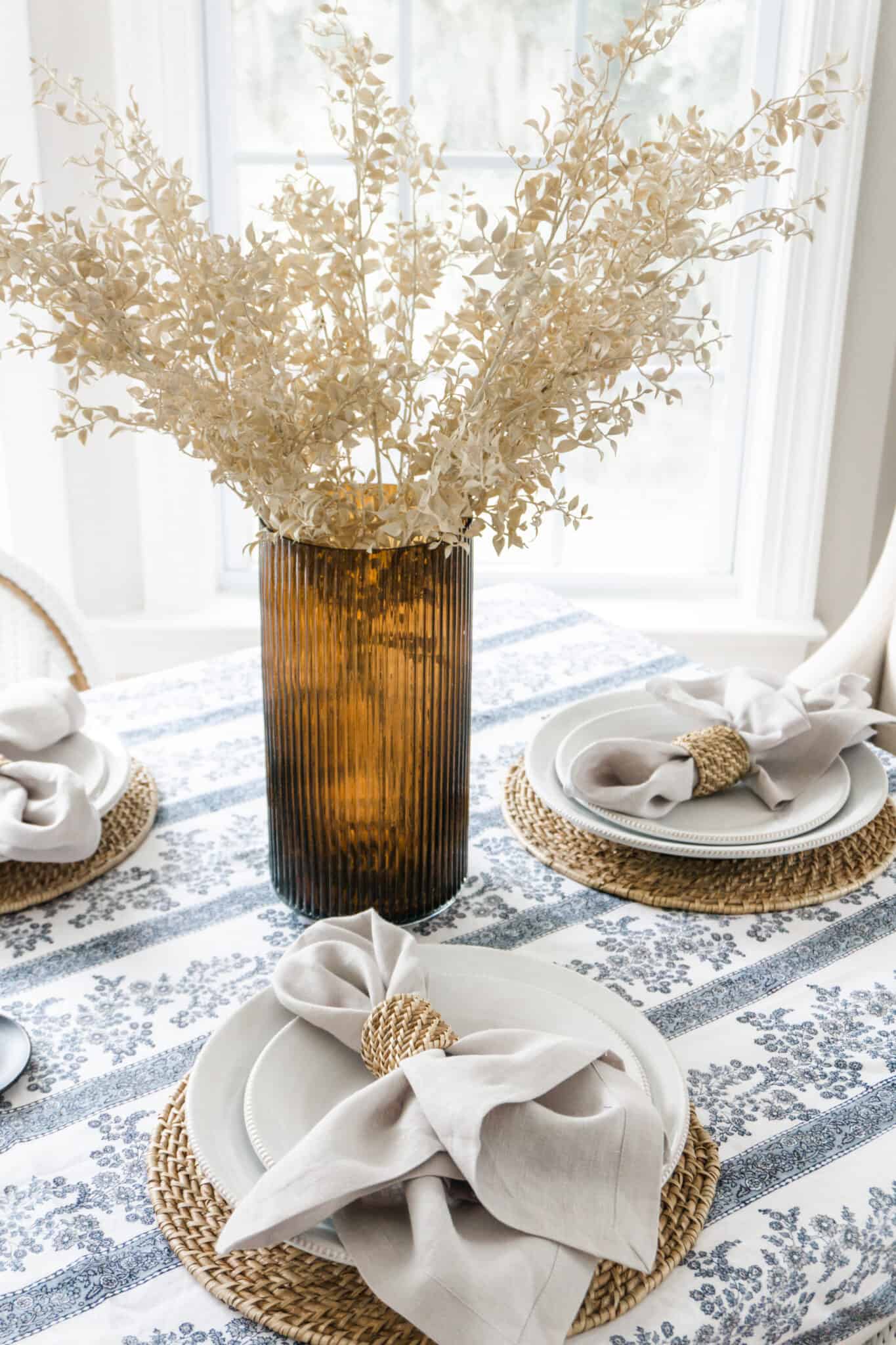 Decorate With These Fall Tablescape Ideas | The Coastal Oak