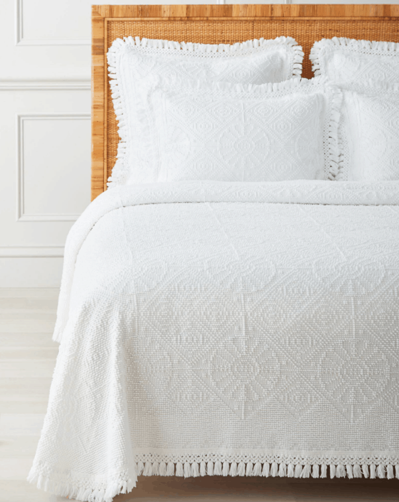Why White Bedding is the Best | The Coastal Oak