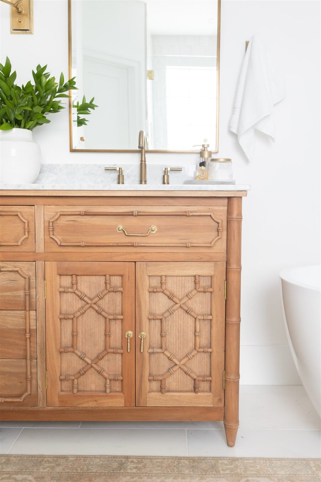 Timeless Bathroom Design | The Coastal Oak