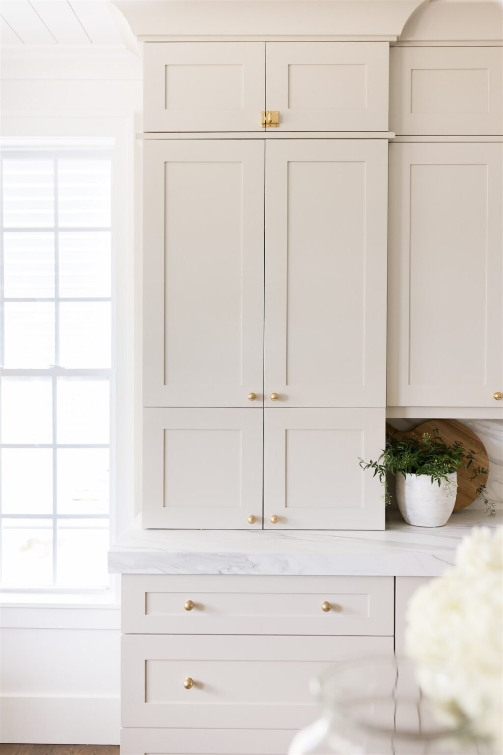 Accessible Beige Kitchen Cabinets, Everything You Need to Know